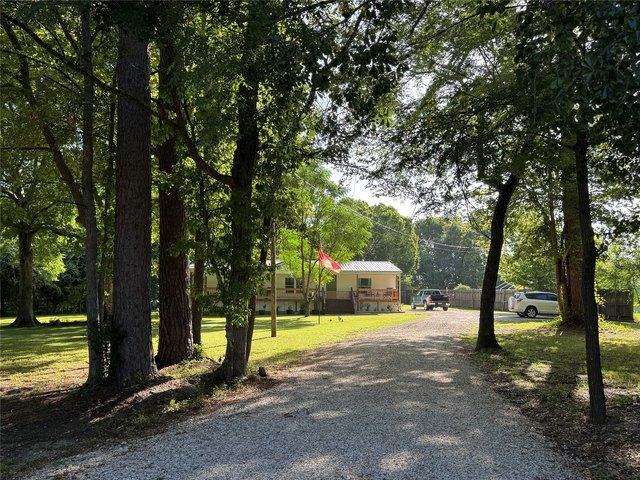 45 Arizona Ln, Huntsville, TX 77320
