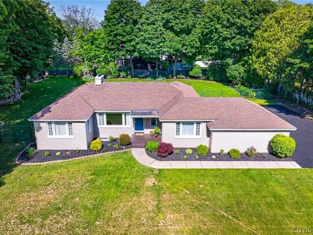 45 Arlington Rd, Utica, NY 13501