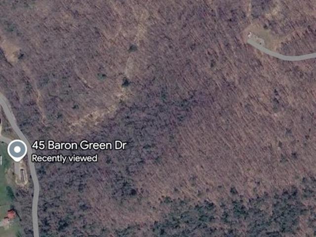 45 Baron Green Dr, Elkview, WV 25071