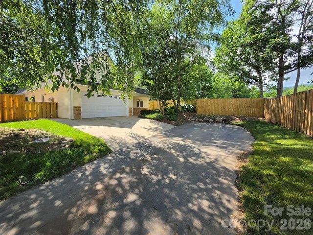 45 Beekeeper Trl, Swannanoa, NC 28778