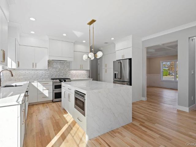 45 Bond Lane