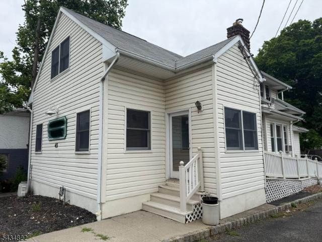 45 Bloomfield Ave