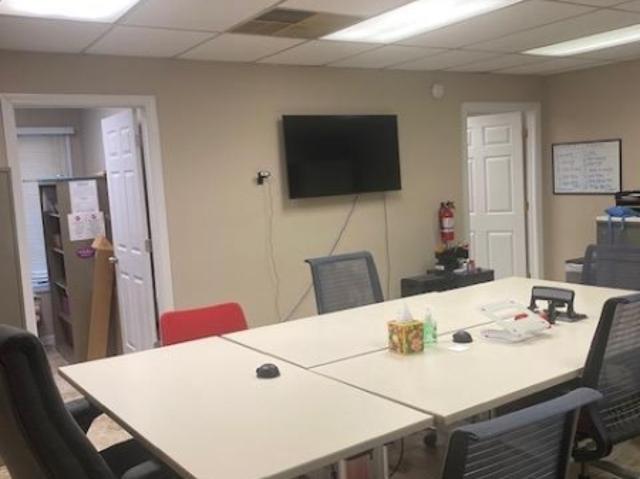 45 Brant Ave # 4