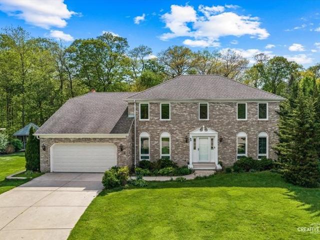 45 Briargate Cir, Sugar Grove, IL 60554