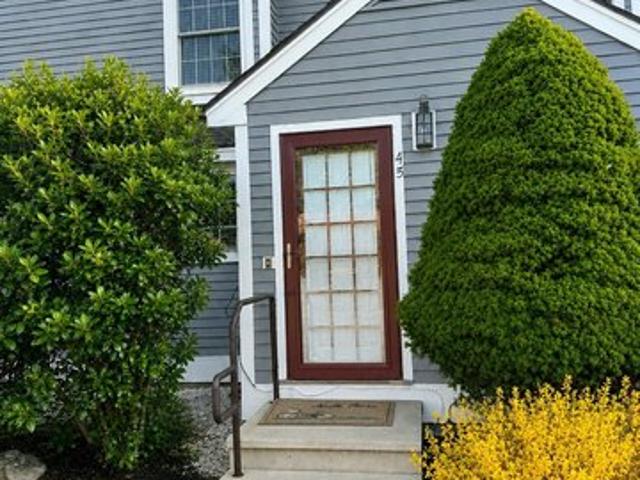 45 Bridle Path, Dover, NH 03820