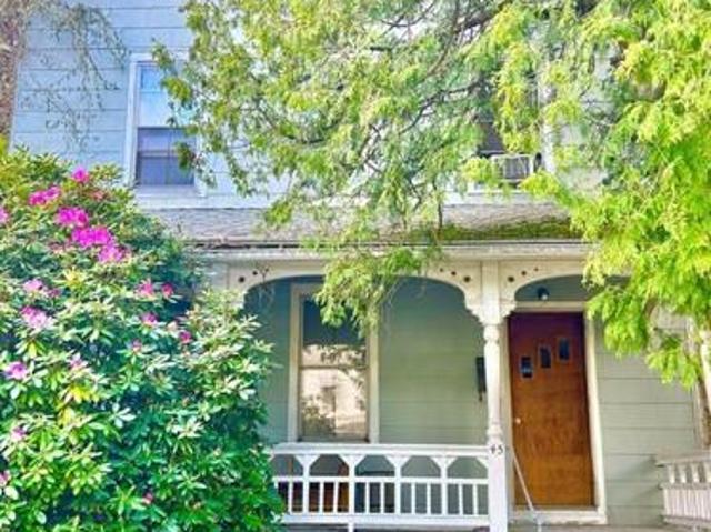 45 Buswell St, Ansonia, CT 06401