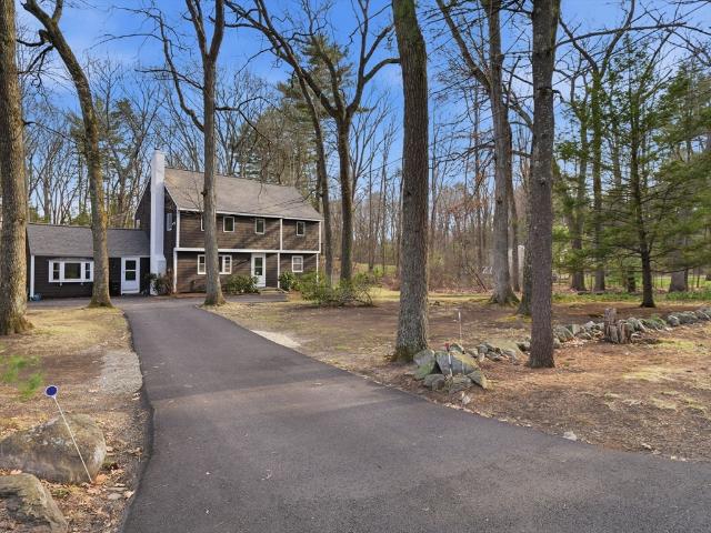 45 Campmeeting Rd, Topsfield, MA 01983 | MLS #73502
