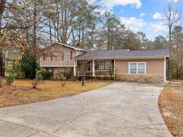 45 Carriage Cir, Stockbridge, GA 30281