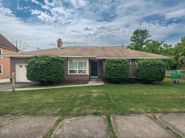 45 Catherine St, Amsterdam, NY 12010
