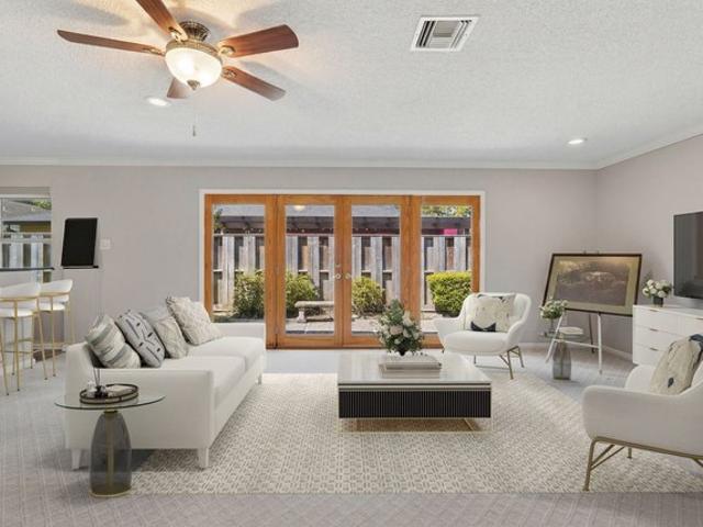 45 Champions Colony E, Houston, TX 77069