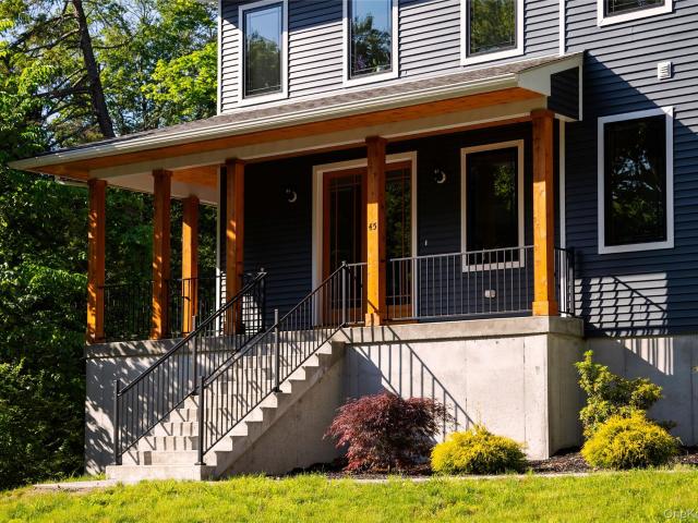45 Cliffdale Court