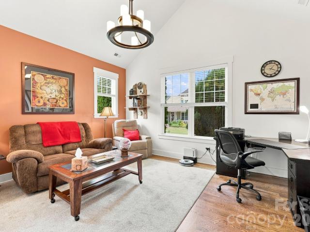 45 Creekside View Drive
