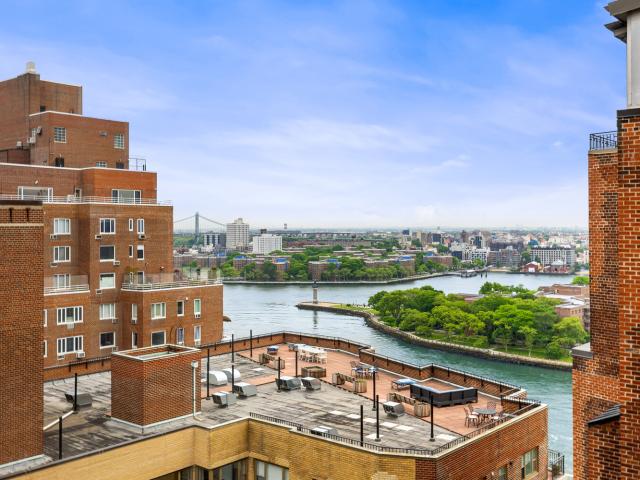 45 E END Avenue 20D