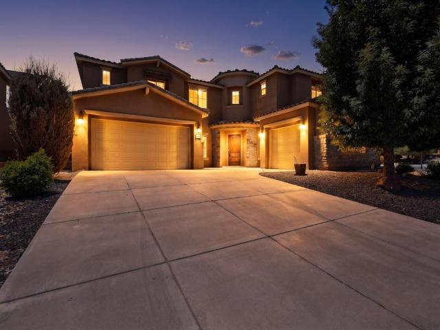 45 E Vista Hermosa Place NE