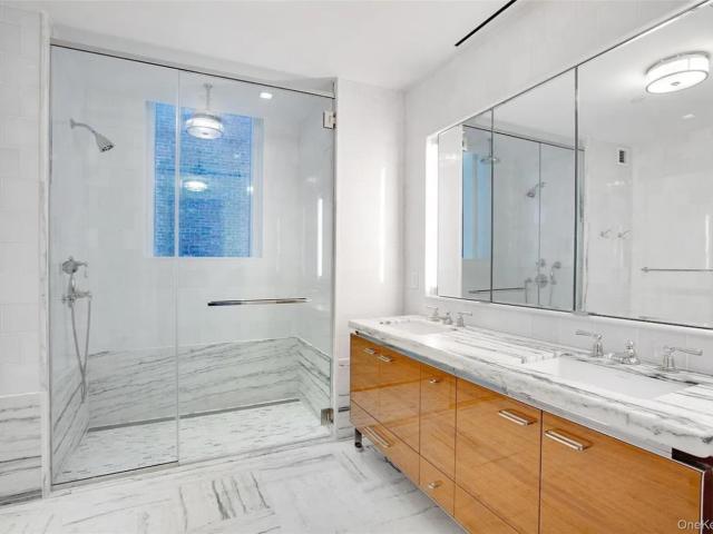 45 E 22nd Street 16B