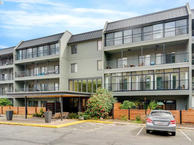 45 Eagle Crest Dr, Unit 311, Lake Oswego, OR 97035 | MLS #163618 | Compass