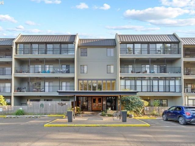 45 Eagle Crest Dr Apt 501, Lake Oswego, OR 97035