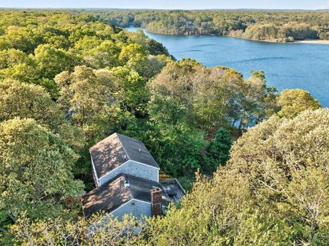 45 Eastview Ter, Marstons Mills, MA 02648
