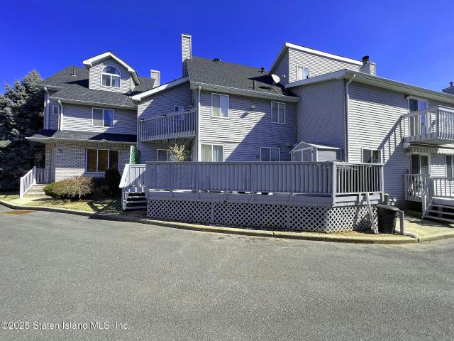 45 Fairlawn Loop