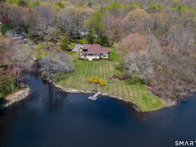 45 Falls River Dr, Essex, CT 06442