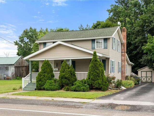 45 Fayette St, Waterloo, NY 13165