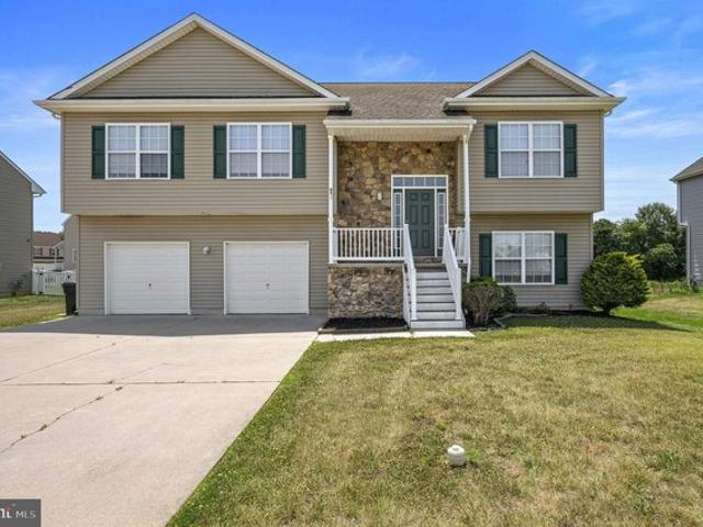 45 Fields Dr, Smyrna, DE 19977