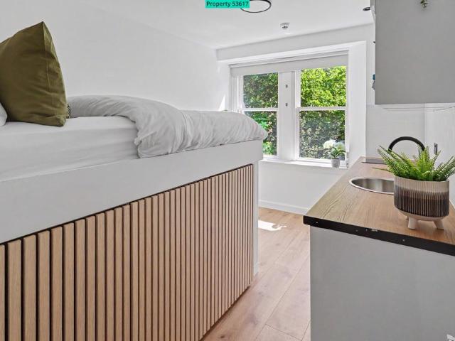 45 Fitzjohns Avenue, London, NW3 5JU Studio to rent £1,430 pcm £330 pw