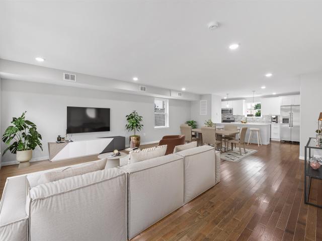 45 Franklin St # 2