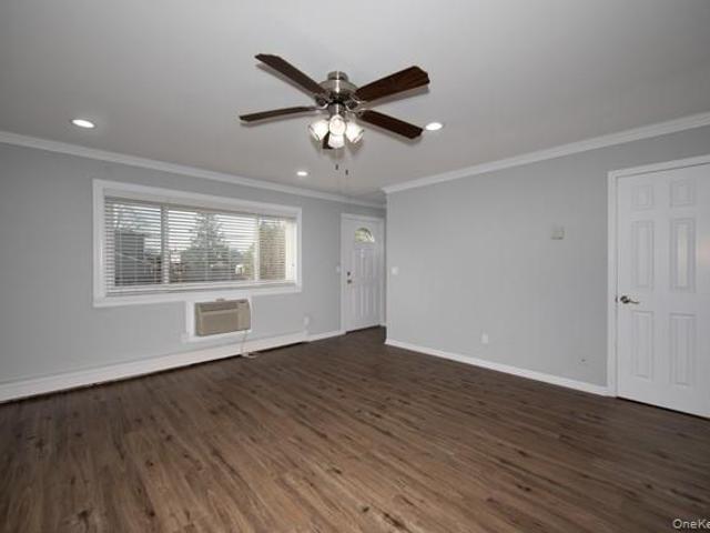 45 Golden Avenue 1W