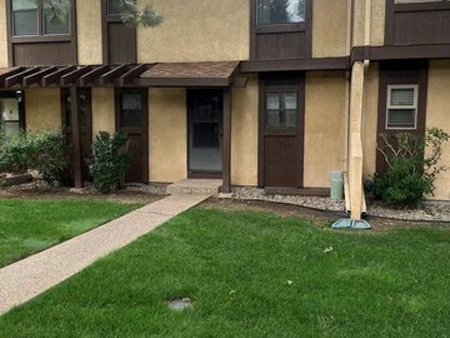 45 Glen Royal Dr Unit P, Pueblo, CO 81005