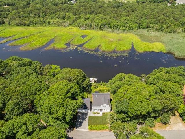 45 Green Pond Rd, East Falmouth, MA 02536