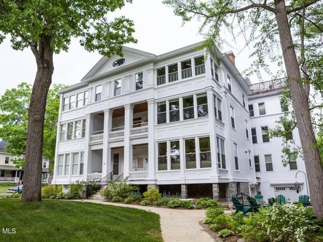 45 Greenfield Ave Apt 12, Saratoga Springs, NY 12866