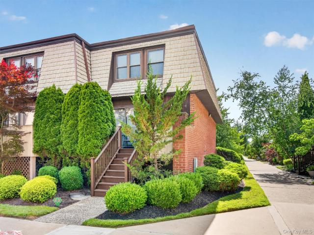 45 Heritage Drive E