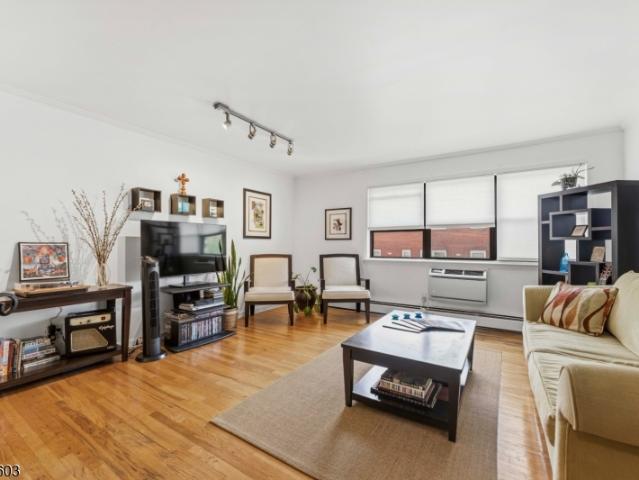 45 Hussa St # 14