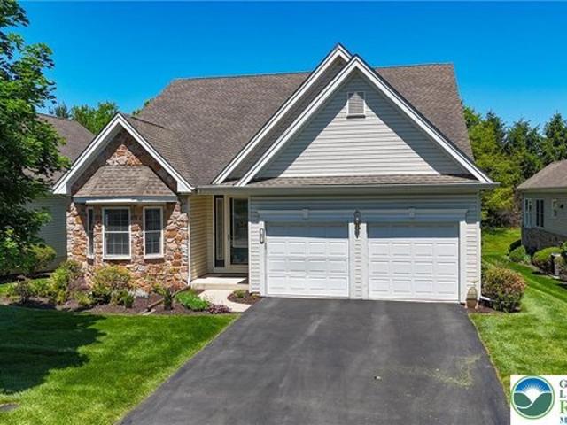 45 Inverness Ln, Palmer Township, PA 18045