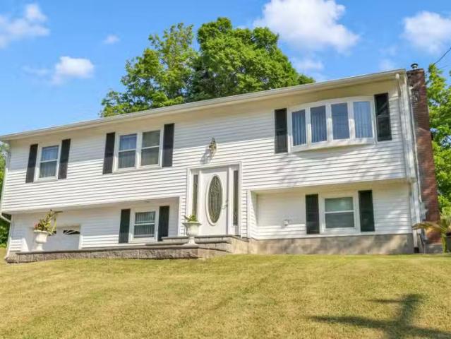 45 JACKSON ST, MIDDLETOWN, CT 06457 Single Family Residence Fo.