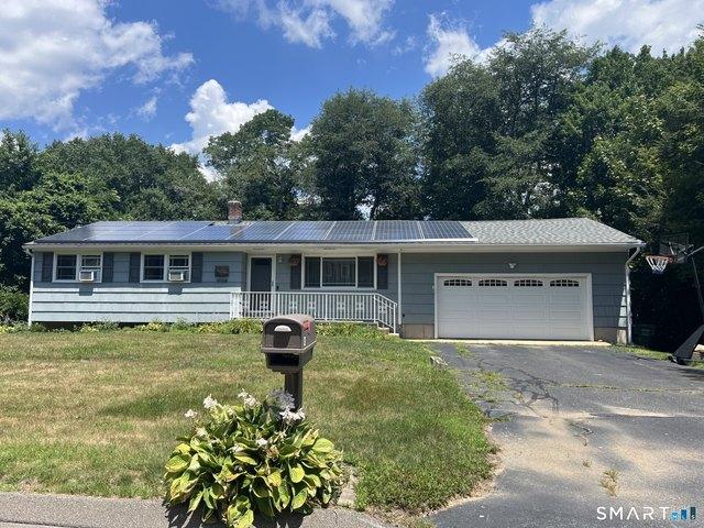 45 Jefferson Cir, Clinton, CT 06413