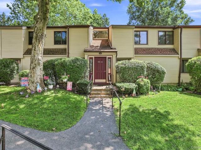 45 Jefferson Oval Apt H, Yorktown Heights, NY 10598