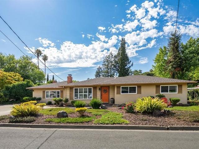 45 Larkfield Dr, Santa Rosa, CA 95403