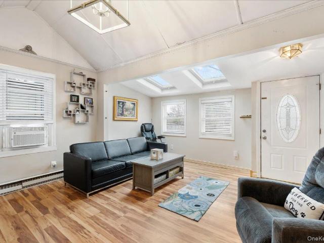 45 Laurel Road