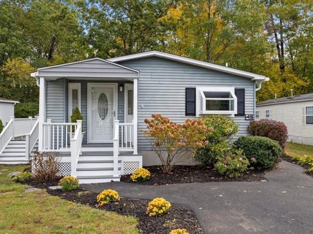 45 Leisurewoods Dr, Rockland, MA 02370