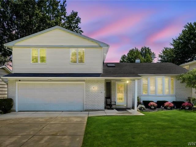 45 Mahogany Dr, Buffalo, NY 14221