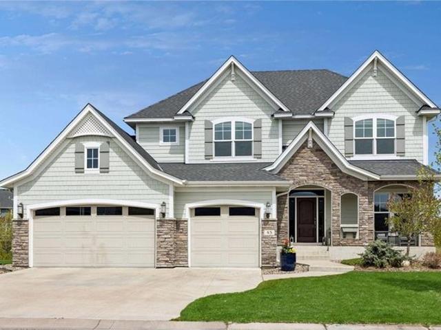 45 Monarch Way, North Oaks, MN 55127