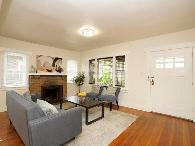 45 N Meridith Avenue