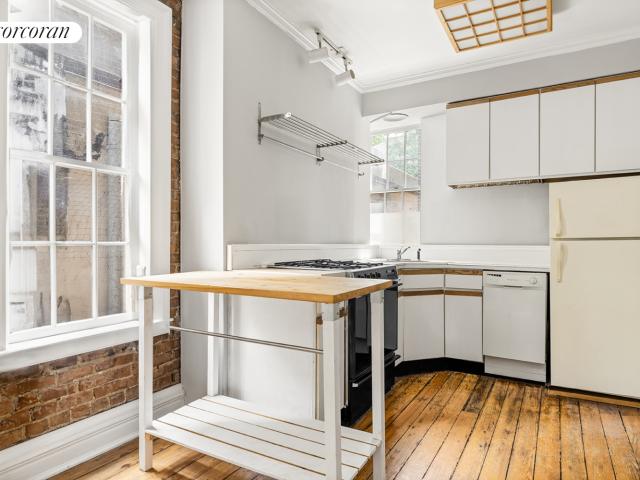 45 PERRY Street 11