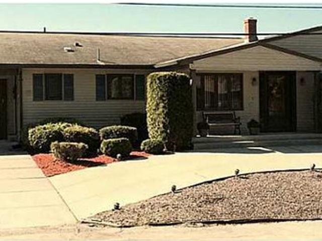 45 Pinewood Dr, North Providence, RI 02904