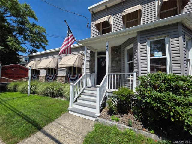 45 Quassaick Avenue
