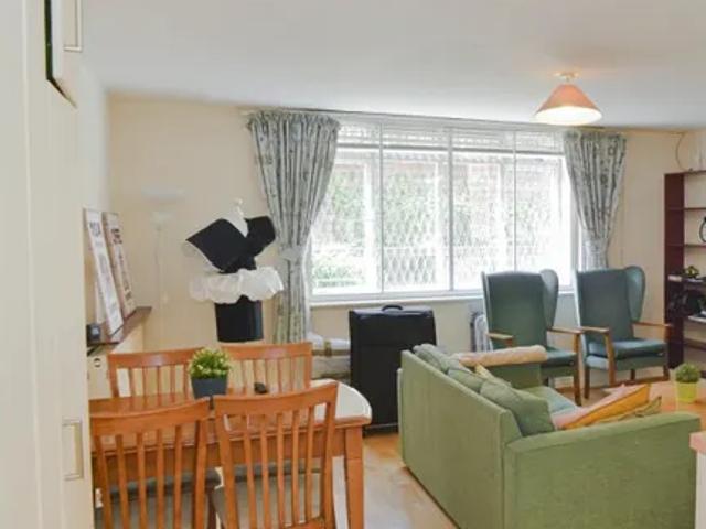 45 Queensdale Road, London, W11 4SA, United Kingdom | 2 bed apartment for rent #50561045 | Rentberry