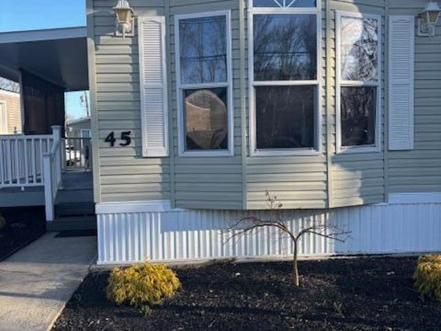45 Randall Avenue