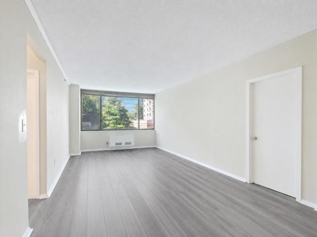 45 River Dr South # 203